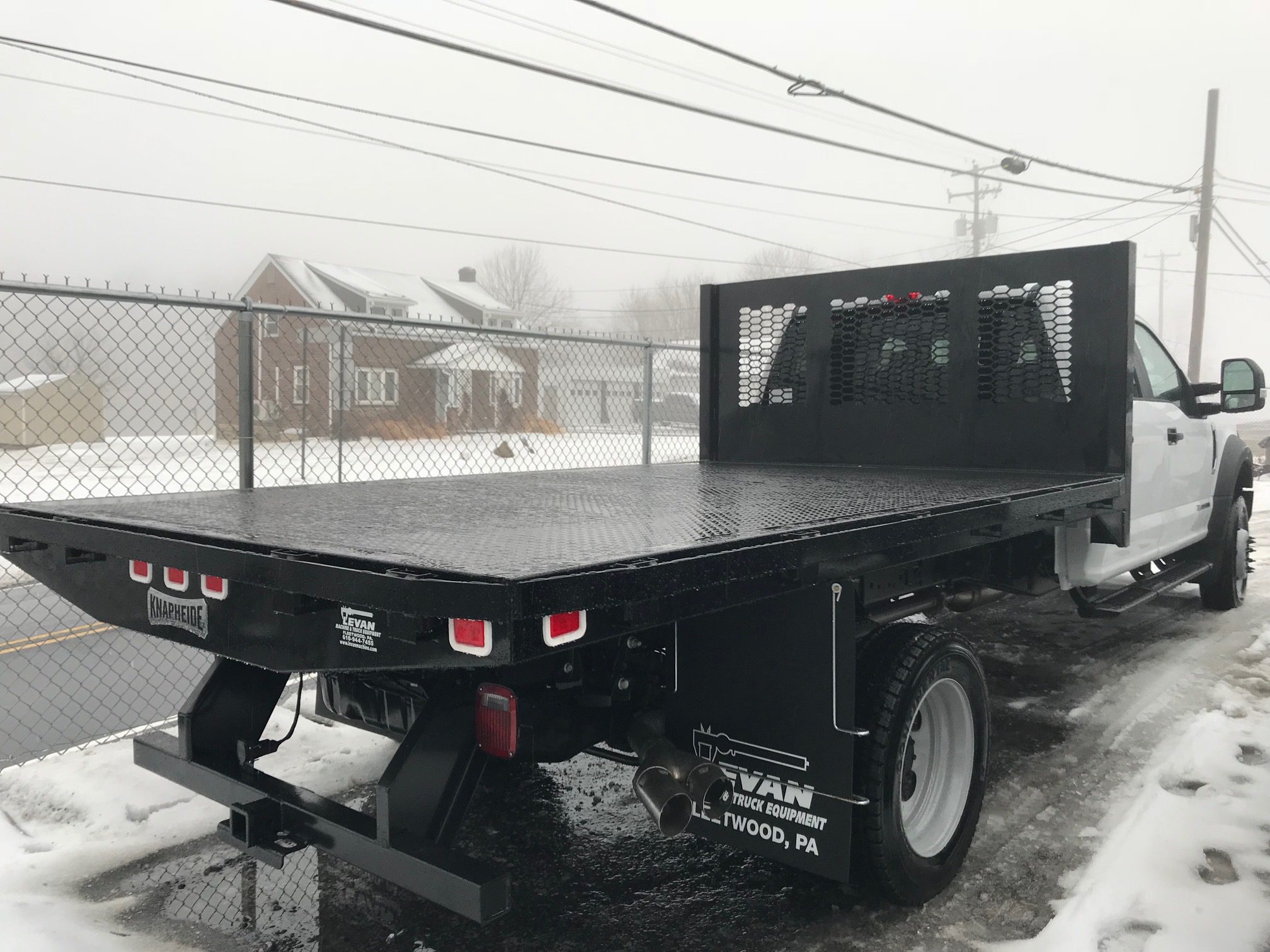 platform-body-upfit-guide | Levan Machine and Truck Equipment