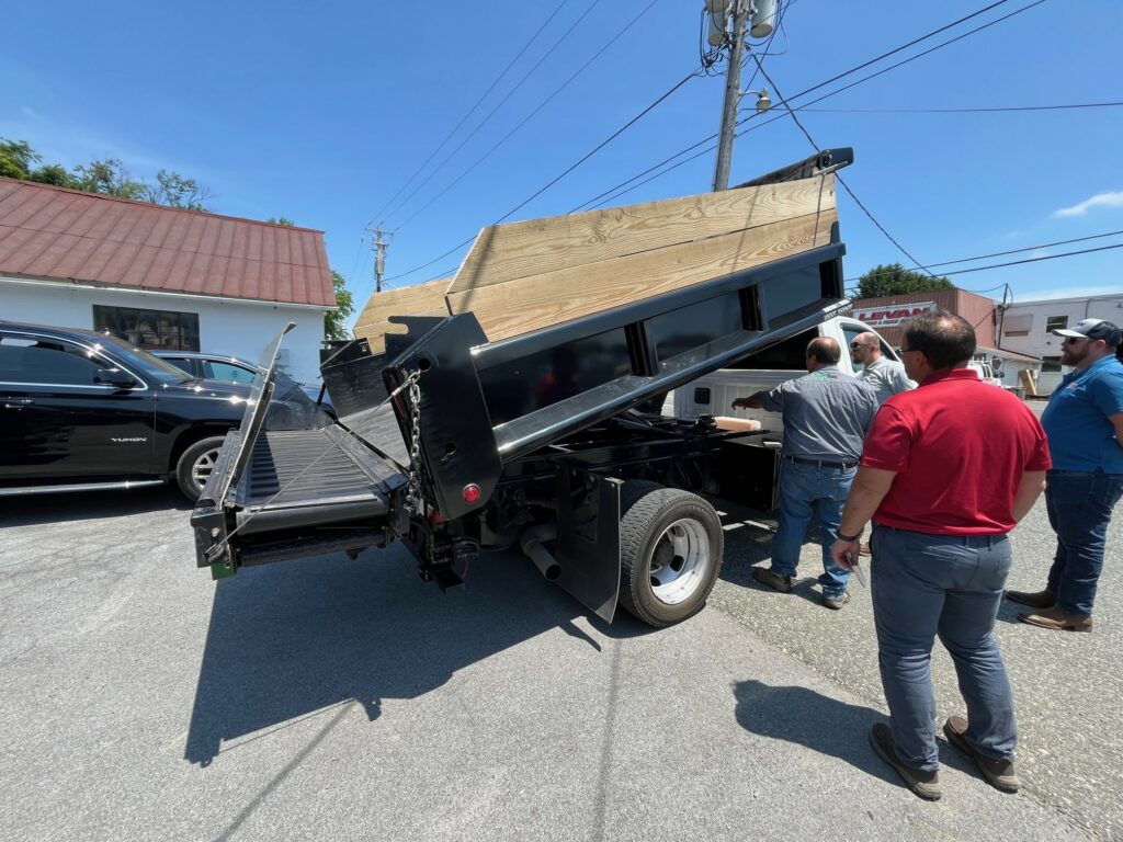 SmartGate Conveyor | Levan Machine and Truck Equipment